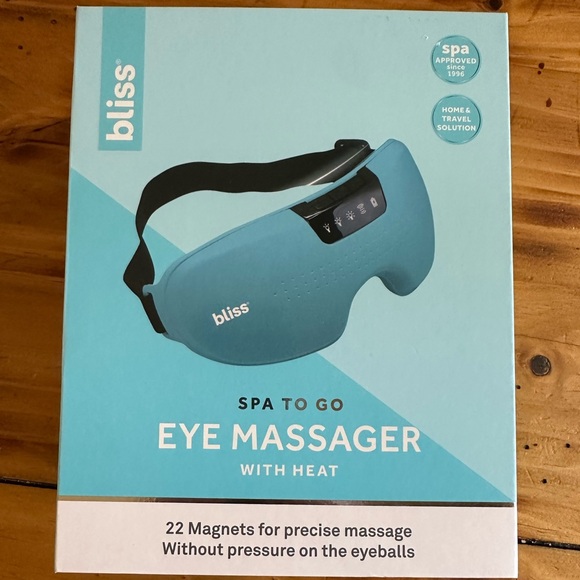 Bliss | Wearables | Bliss Bnib Spa To Go Eye Masager | Poshmark